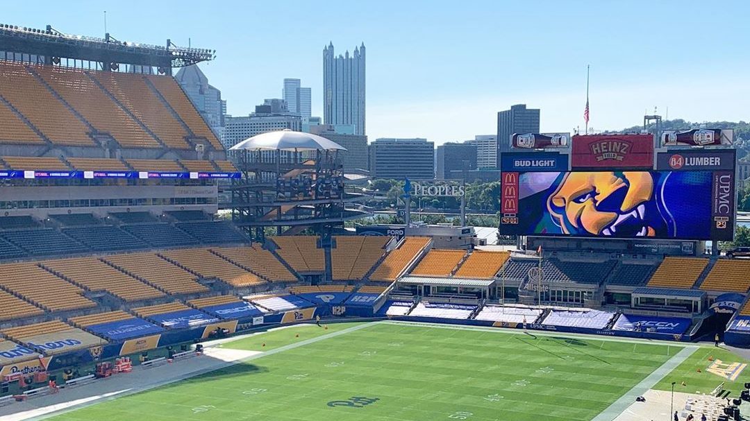 These NFL Stadiums Have the Best Skyline Backdrops - Traveler Dreams